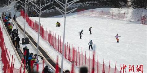 抢抓“雪尾巴” ！辽宁滑雪场迎大批游客手机新浪网
