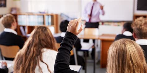 初めてのセックス みんなどうだった 驚きの実話エピソードや初体験前の準備まとめ Oggi jp