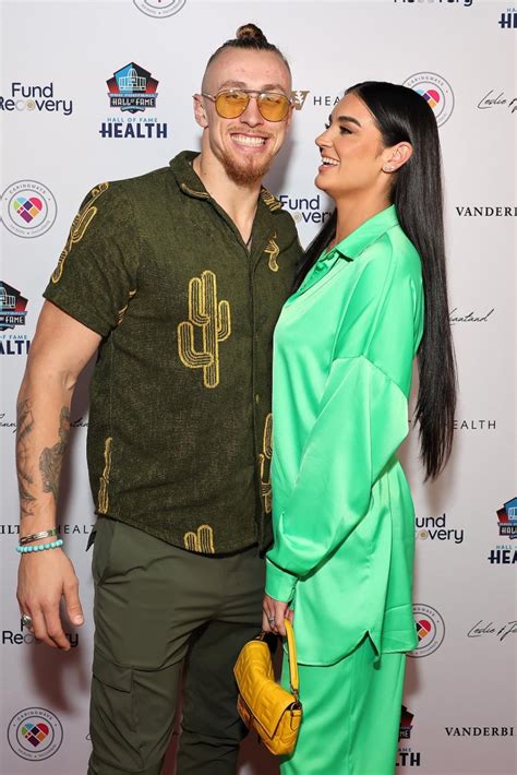 Nfl Star George Kittle And Wife Claires Relationship