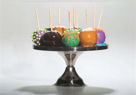 Download Beautiful Candy Apples On Display Wallpaper