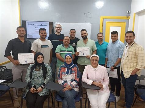 ‏الناس الحلوة اللى أتشرفت بوجودى معاهم على مدار ٣ أيام ١٨ ساعة فى ورشة البايرول وضريبة