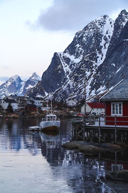 Premium Photo The Boat At A Glass Ocean