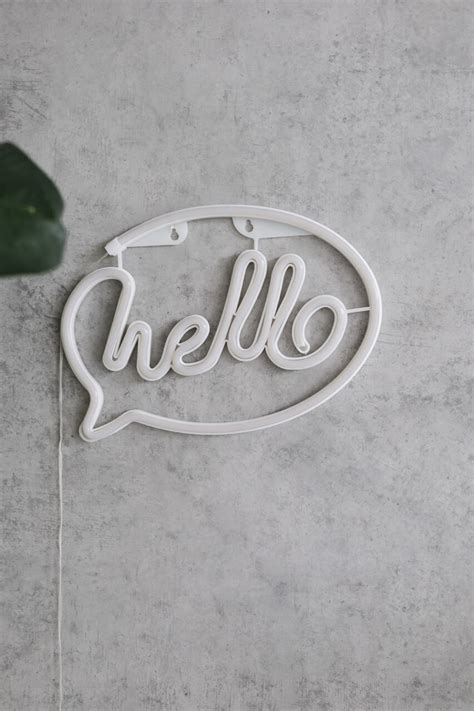 Hello надпись с подсветкой -25% – в стильном интернет-магазине DECORAHOLIC