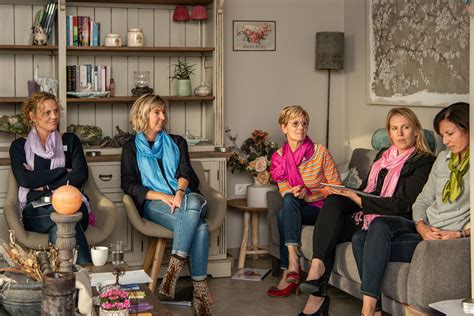 Kleur En Stijladvies — Dress4success Maakt Jou Zichtbaar En Zelfverzekerd