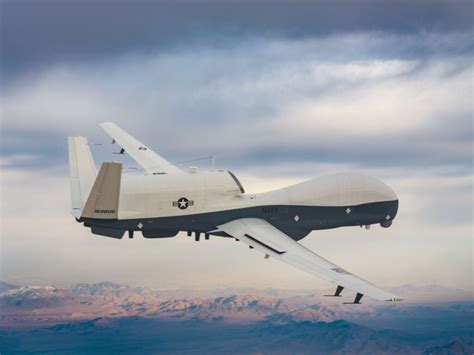 Novo Drone Mq 4c Triton Da Northrop Grumman Entra Em Testes Com A
