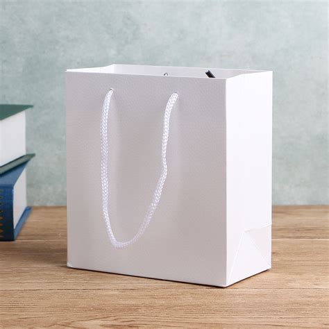 엠보 화이트 쇼핑백 선물포장 종이가방 홈플러스 택배배송