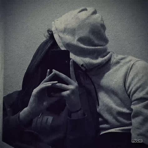 រឿងជីវិតគ្រួសារ អ្នកណាក៏ចង់បានសុខ 😭🥀 Music Sad Facebook