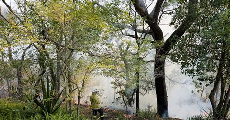 Bushfires In Parts Of Southeast Australia Amid Spring Heatwave Reuters