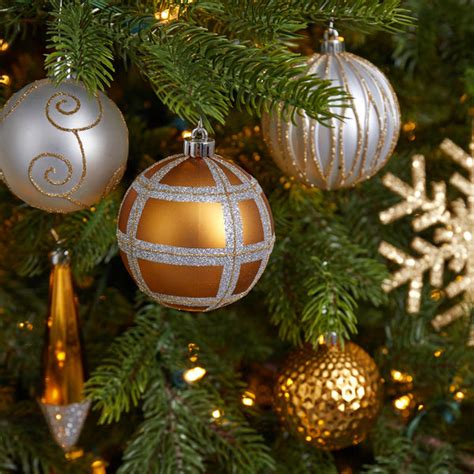 Holiday Shatterproof 52 Count Christmas Tree Ornament Box Set 80mm T