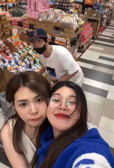 กลับมาโพสต์ล่ะนะeiei ม่ายต้อง Cr นะคะ ในปี 2024 ผู้หญิงน่ารัก นางแบบ สาว