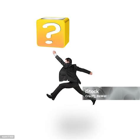 뛰어내림 사업가 때리기 3d 물음표 이메일함 흰색 바탕에 Whi가 포함된 물음표에 대한 스톡 사진 및 기타 이미지 물음표