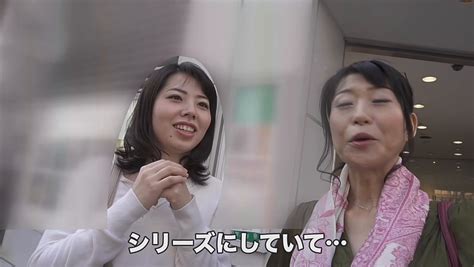 お母さん全面監修 Sexが下手な娘に濃密3pで教育的指導！ アダルト動画 ソクミル