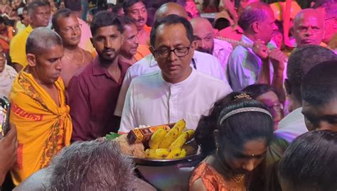 Lanka C News කතානායක දේවාශිර්වාද ලබාගනී