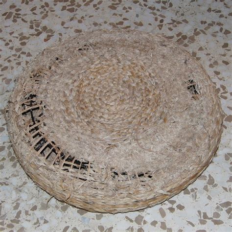 Shiny Black Alseda Stool