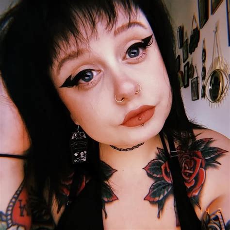 Zoe Harris Zoejo X Threads Say More