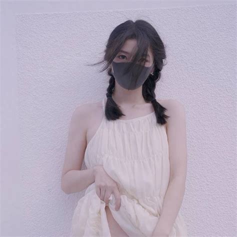 Sensual Goddess Hongkongdoll Unmasked Hundreds Of Internet Celebrities Exposed In New Year