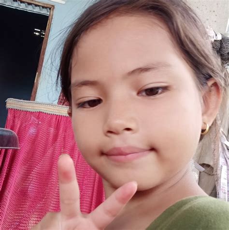 ជាងម៉ូមជុសជុលទូរស័ព្ទដៃគ្រប់ប្រភេទ