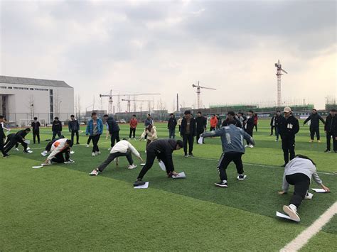 【智通班】“摸纸过河”接力赛 ——“激情十二月，传递活动” 完满教育