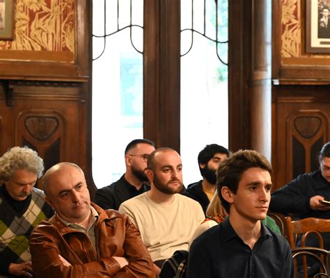 მწერალთა მწერალთა სახლში ფილოსოფიის კურსის ლექციები დაიწყო ლექციათა კურსს ფილოსოფოსი ოთარ