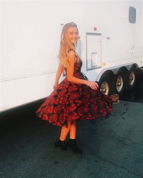 Lizzy Greene Personal Pics 10 04 2018 • Celebmafia