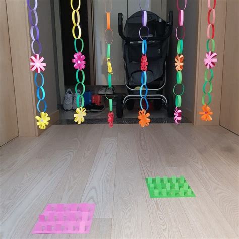 Seou On Instagram 2020년 3월 22일 D 246 오늘은 디베랑 데이 💙 파랑을 주제로 색인지 활동과 색종이 찢기 소근육 활동을 선택하여 해보았다