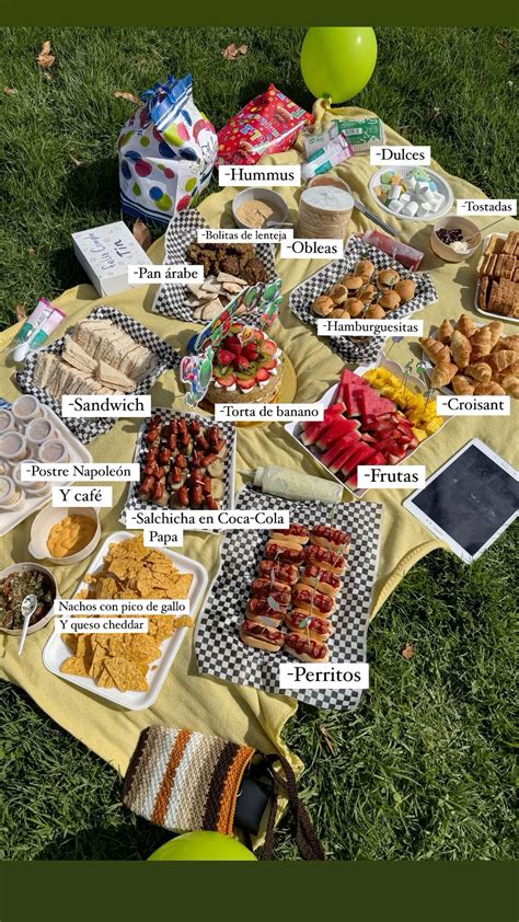Picnic Brunch Aire Libre Pic Nic Food Food Ideas For Picnics A Picnic