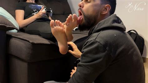 He Lost The Bet And Have To Deal With Nara`s Stinky Feet 720 En Sub Mistress Nara Neveu