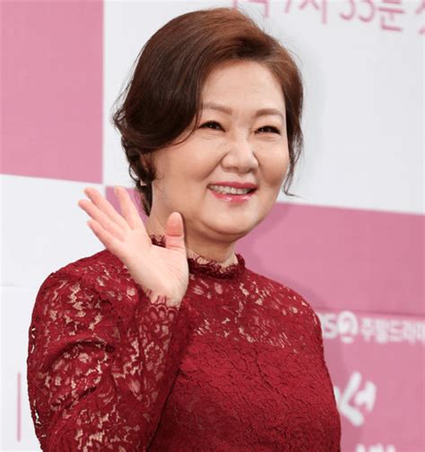 女人狠起来有多狠？韩剧《雨伞》又是一部过瘾爽剧金惠秀母亲王子