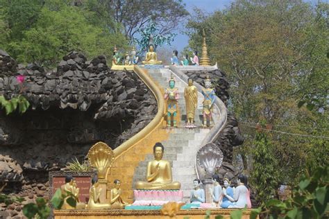 Visit Phomn Pros And Phnom Srey Hanchey Bamboo Blog