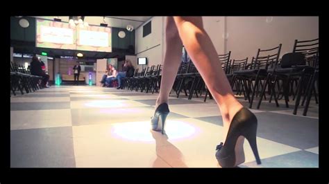 Runway Runway Modeling School Escuela De Modelaje