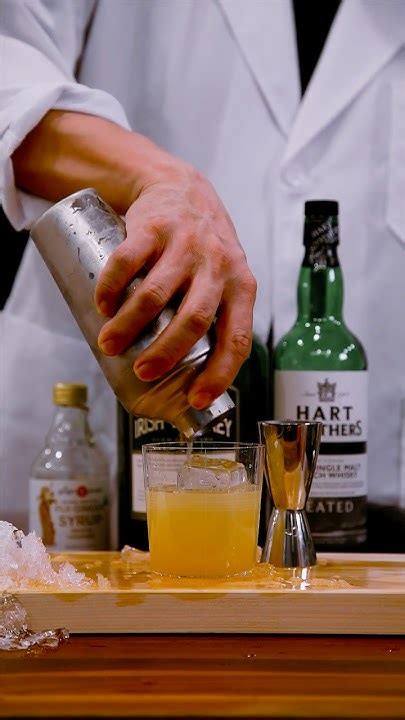 인생 칵테일 한 잔 중페니실린 하이볼위스키투명얼음얼음카빙오늘의한잔홈텐딩바텐더싱글몰트칵테일페니실린피트위스키칵테일샘로스아타보이블렌디드스카치 치