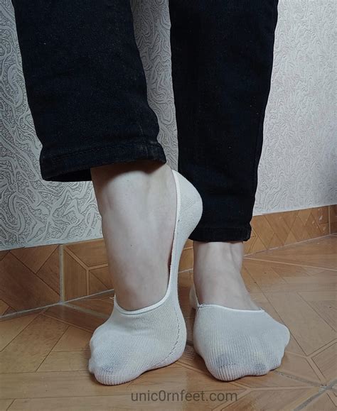 White Anklet Socks And High Arches 🤍 Ranklesockgirls