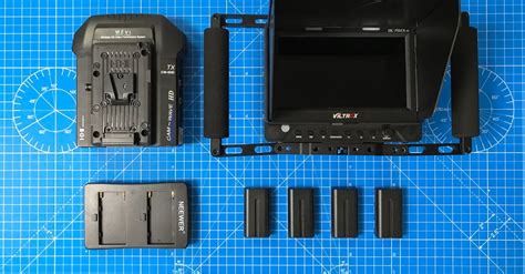 검토 광학 기기 기술 기술 장비 기어 누이 덧문 디스플레이 디지털 기기 레트로 렌즈 멀티미디어 모니터 모니터 브라켓 무대 뒤에서 미리보기 이미지