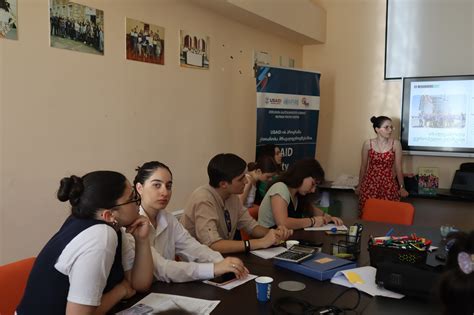 ქუთაისის ახალგაზრდული ცენტრის წევრებისთვის ახალგაზრდა ევროპელი ელჩების ინიციატივისა Yeas და