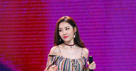 [td포토] 원더걸스 선미 여리여리한 어깨라인 드러내고