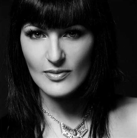 Sarina Paris T Best Talent Agency