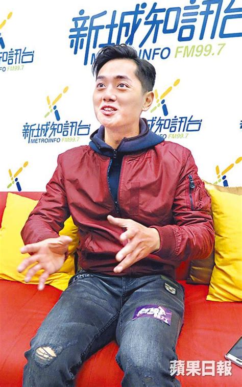 【馮仁昭四圍超】鄭俊弘拍mv玩倒轉唱 E123長青網 長者服務及老人院資訊