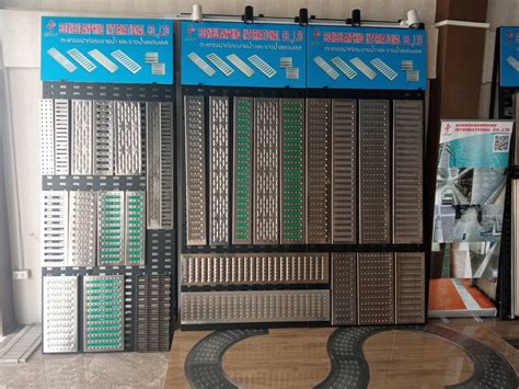 ตะแกรงฝา ตะแกรงฝาครอบสแตนเลสและรางระบายน้ำสแตนเลส Sus 304