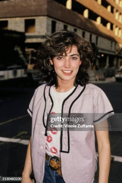 1797 Kim Delaney Photos And High Res Pictures Getty Images