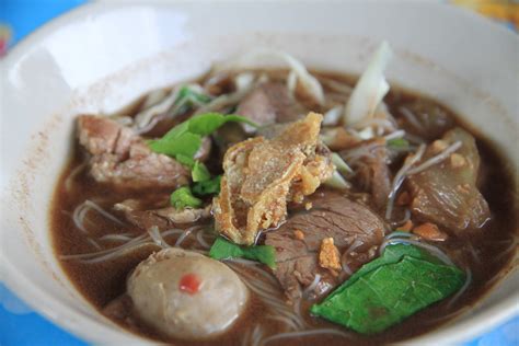 ก๋วยเตี๋ยว สรุปจากหนังสือ 3 เล่ม