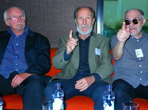 Podpořte Monografii Dušan Junek Designforum Sbb