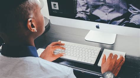 What Is An Extraneous Variable Definition And Challenges