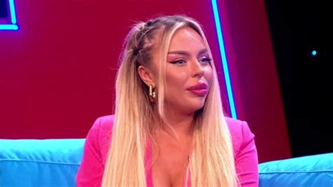 Sofija Janićijević šokirala Izjavom O Intimi Ljubav Može Da Se Vodi U Kućici Za Pse Blic