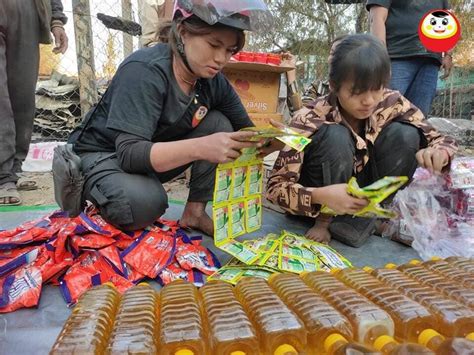 ကနီနှင့် ယင်းမာပင်မြို့နယ်ရှိ စစ်ဘေးရှောင် ပြည်သူများကို အညာပစ်တိုင်းထောင်လေးများအဖွဲ့က စားသောက