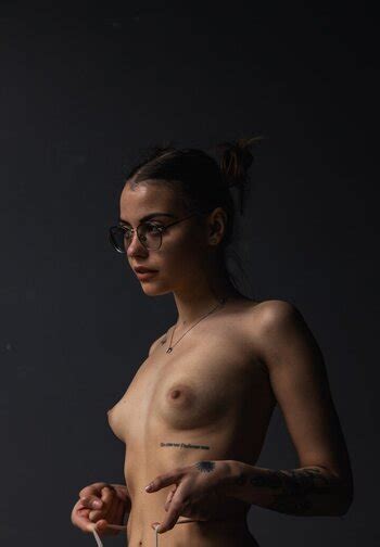 Aelmiramirae Nude Leaks Onlyfans Thefappening