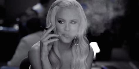 Jenny McCarthy Is In The Middle Of Another Public Health Fight HuffPost