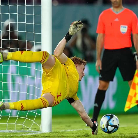 El Tenista Alex Knaff Jugará En Los Octavos De Final Tras Eliminar A Romain Faucon Infobae