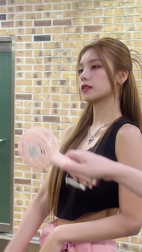 Itzy Yeji KPOP NSFW