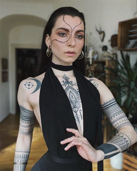 Mehurty Ravens Pin 66441049