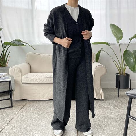 허리밴딩 일자 니트팬츠 브이넥 니트조끼 루즈핏 롱 니트가디건 트레이닝 세트 에이블리